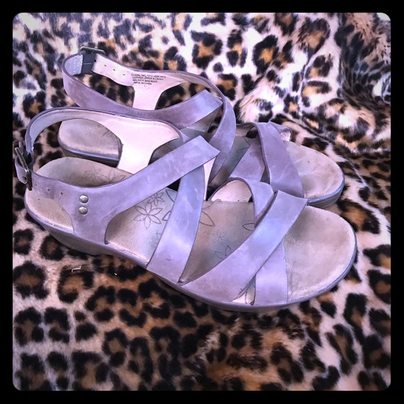 Tara M | Shoes | Tara M Wedgeplatform Sandals | Poshmark